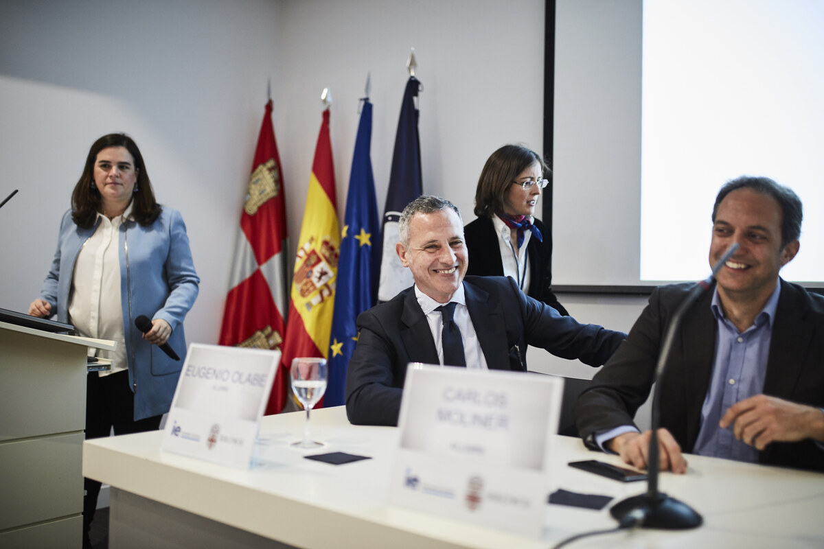 How to achieve executive positions in business with an EMBA