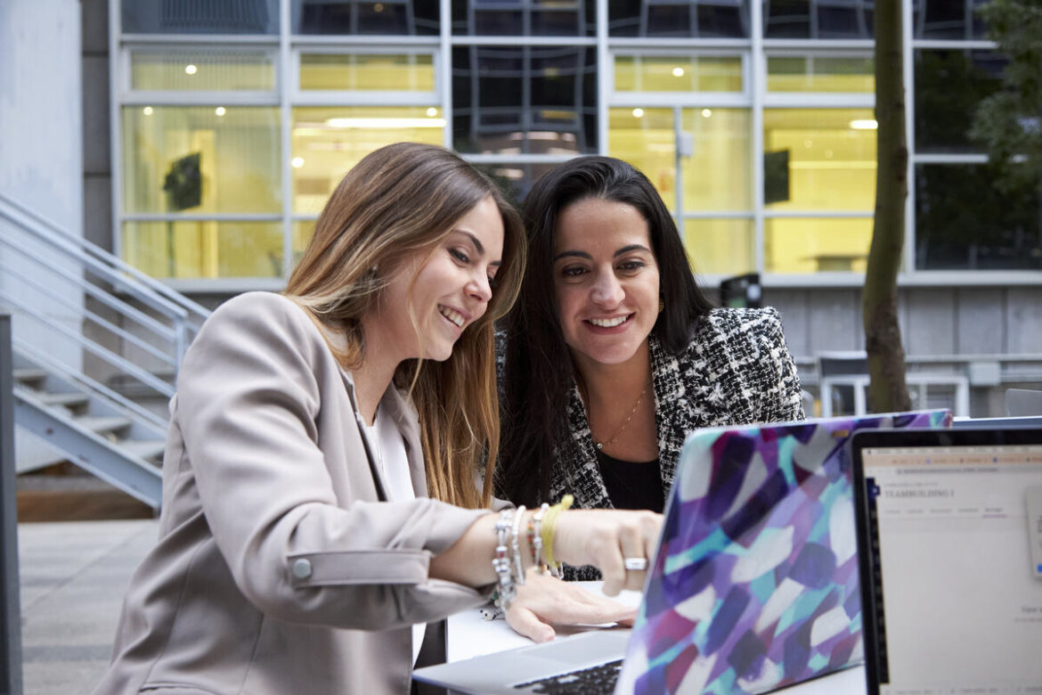 Exploring the Global Online MBA: Hybrid master's programs